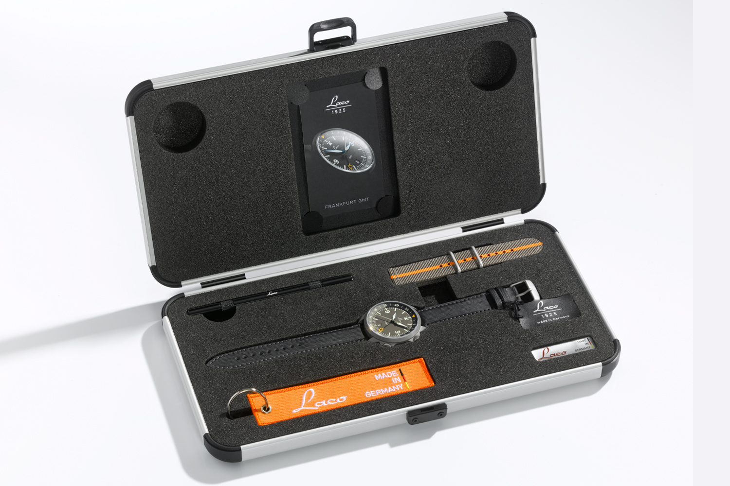 Laco stellt zwei neue GMT-Modelle im Fliegerlook vor