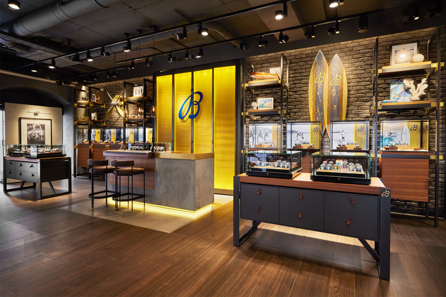 Breitling eröffnet im Herzen Münchens eine neue Boutique mit Bar und Lounge